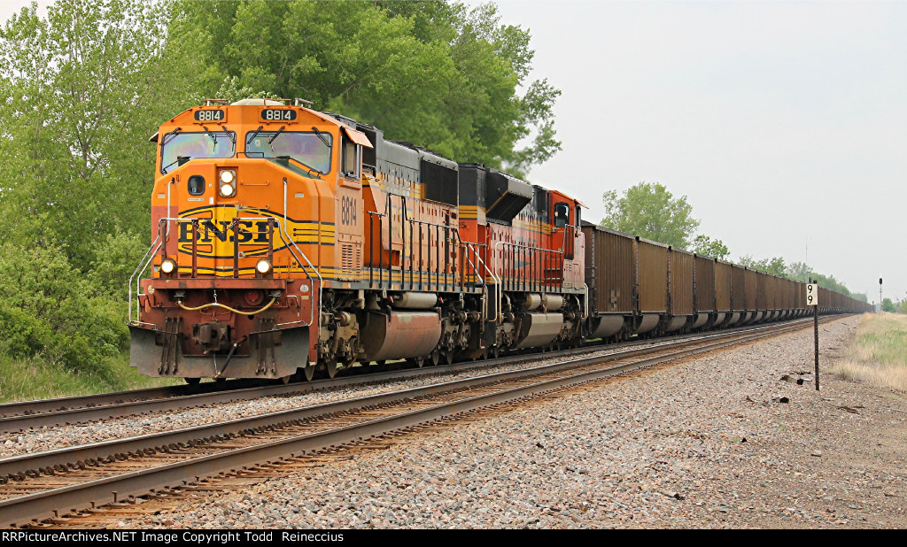 BNSF 8814